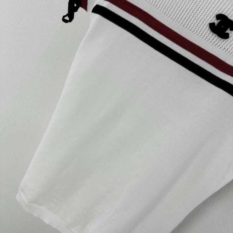 Accurate model Chanel T-Shirts