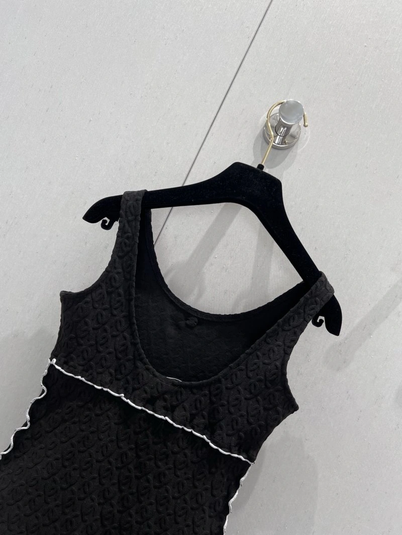Brand-original Chanel T-Shirts