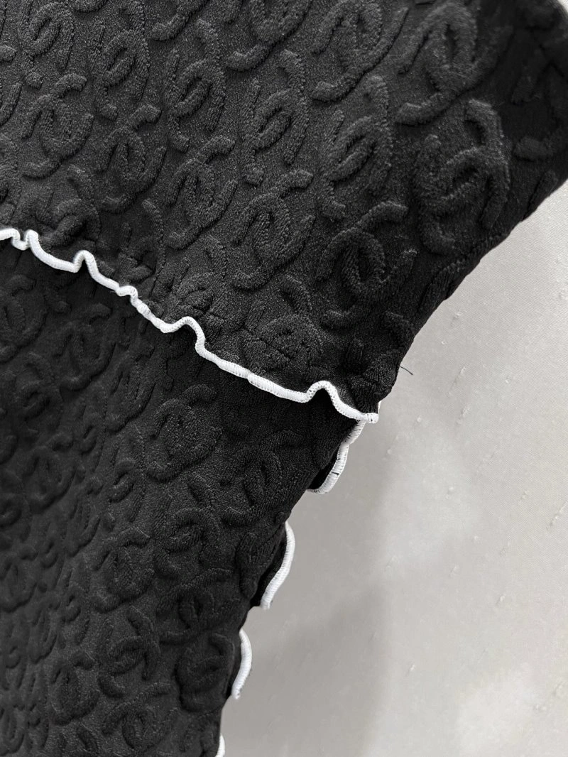 Brand-original Chanel T-Shirts