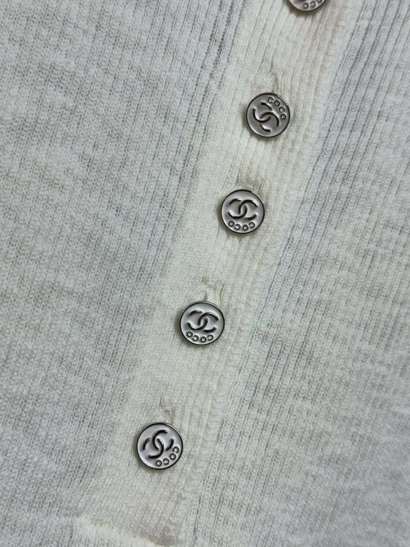 Inexpensive Chanel T-Shirts