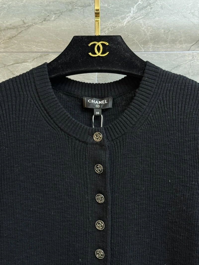 Economical Chanel T-Shirts