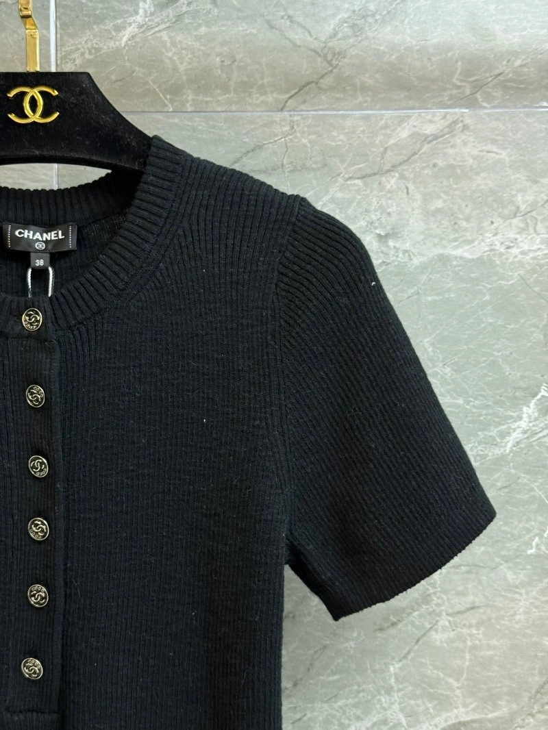 Economical Chanel T-Shirts