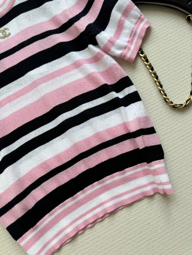 Exact replica Chanel T-Shirts