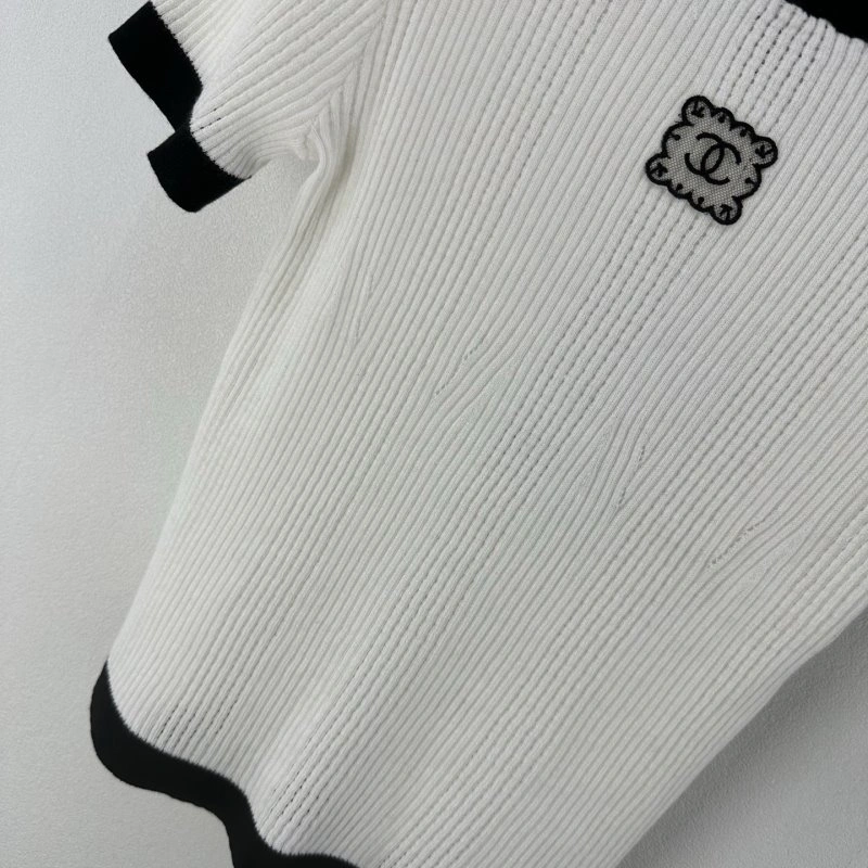 Original Chanel T-Shirts