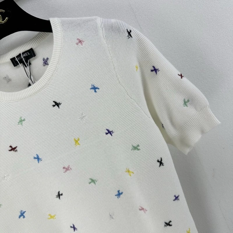 Top match Chanel T-Shirts