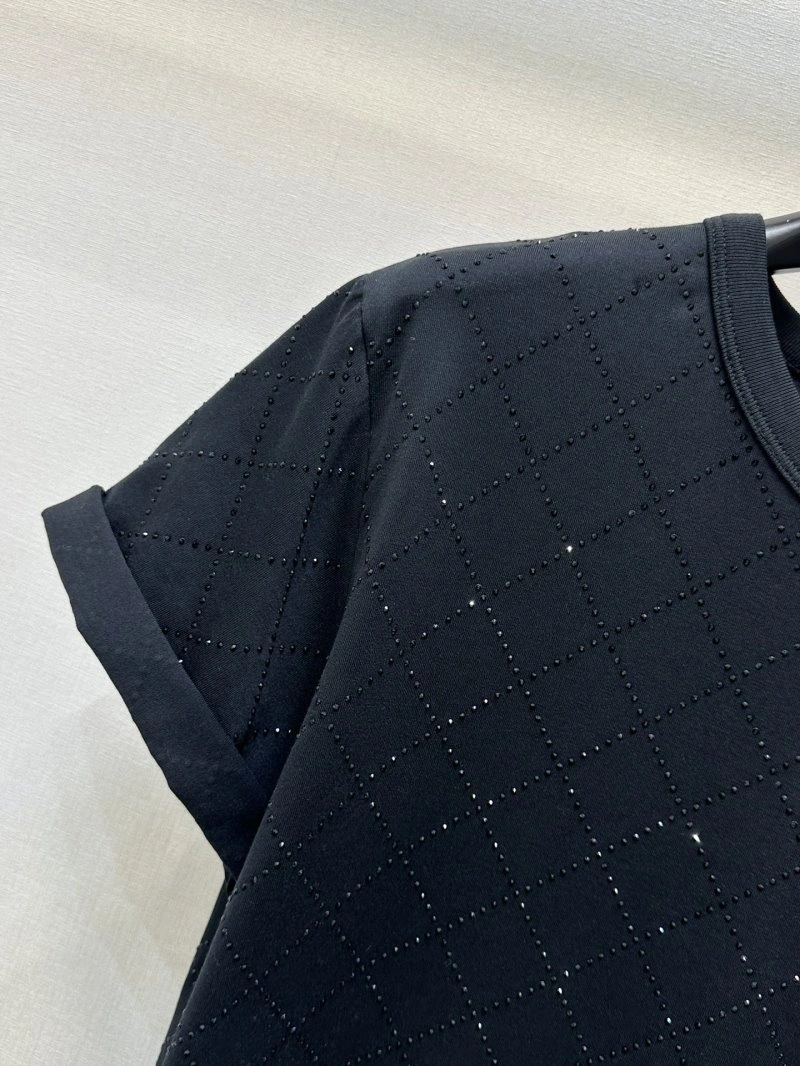 Economical Chanel T-Shirts