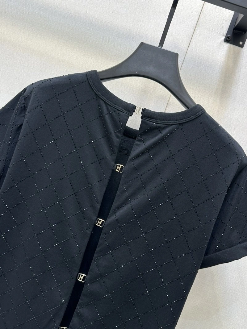 Economical Chanel T-Shirts