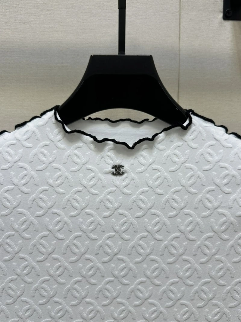 Factory-made Chanel T-Shirts