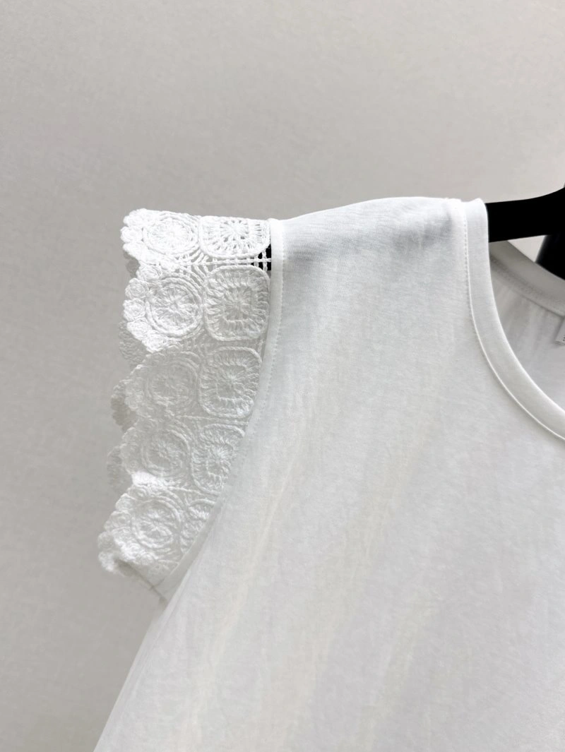 Exact replica Chanel T-Shirts