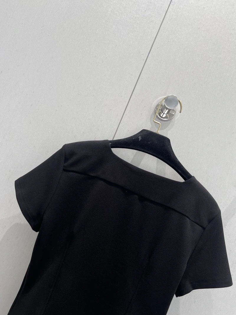 Factory-made Chanel T-Shirts