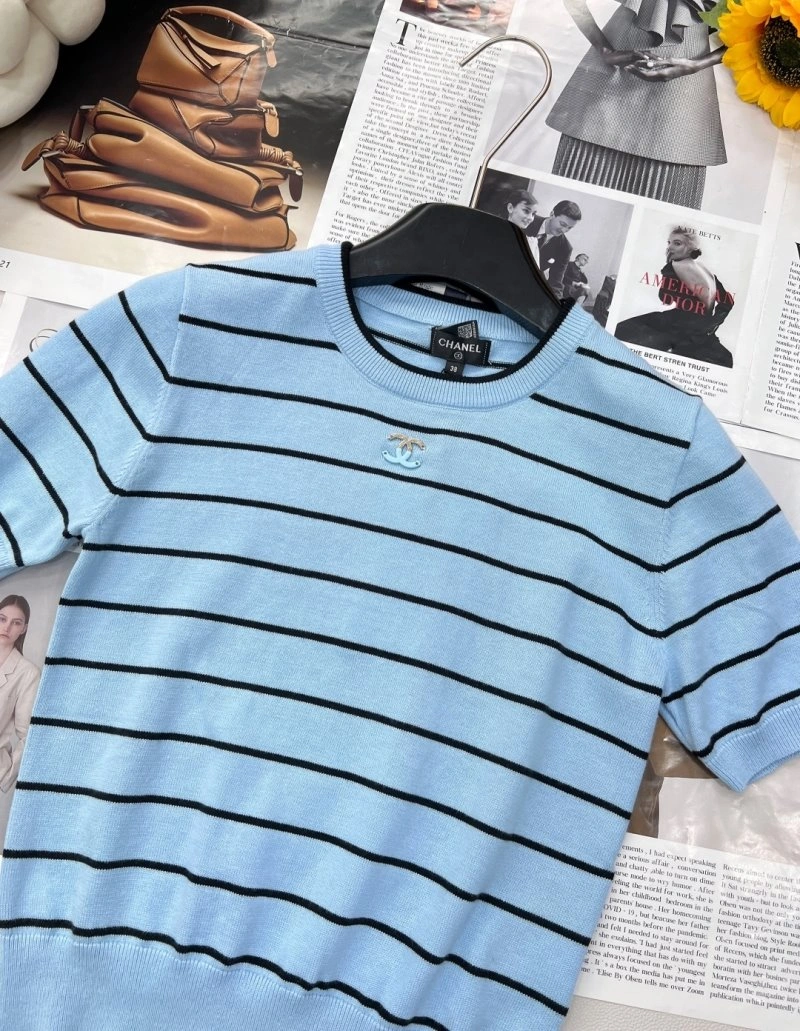 Legit Chanel T-Shirts