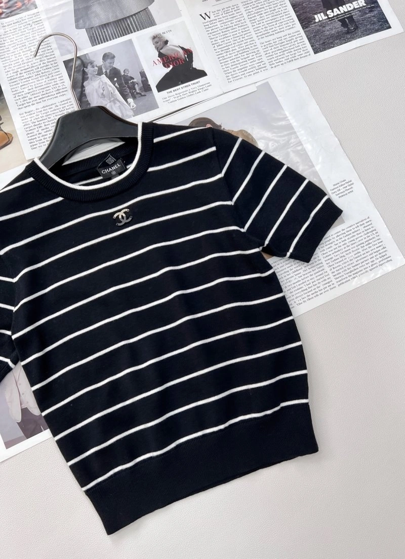 Bargain Chanel T-Shirts