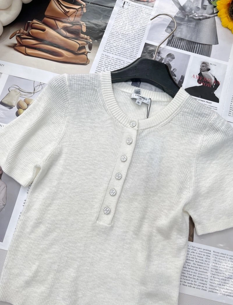Legit Chanel T-Shirts