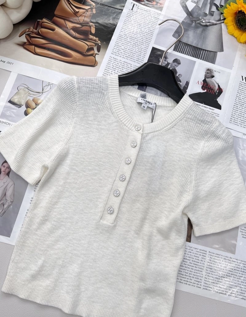 Legit Chanel T-Shirts