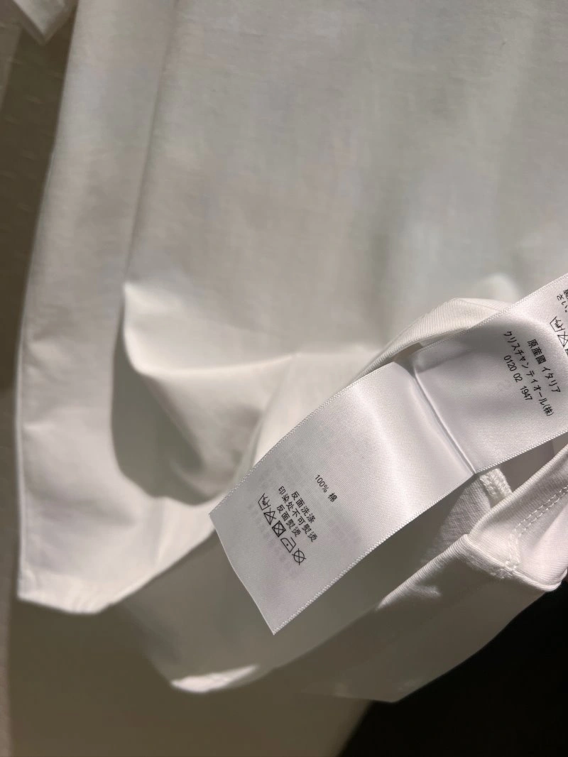 Brand-original Chanel T-Shirts