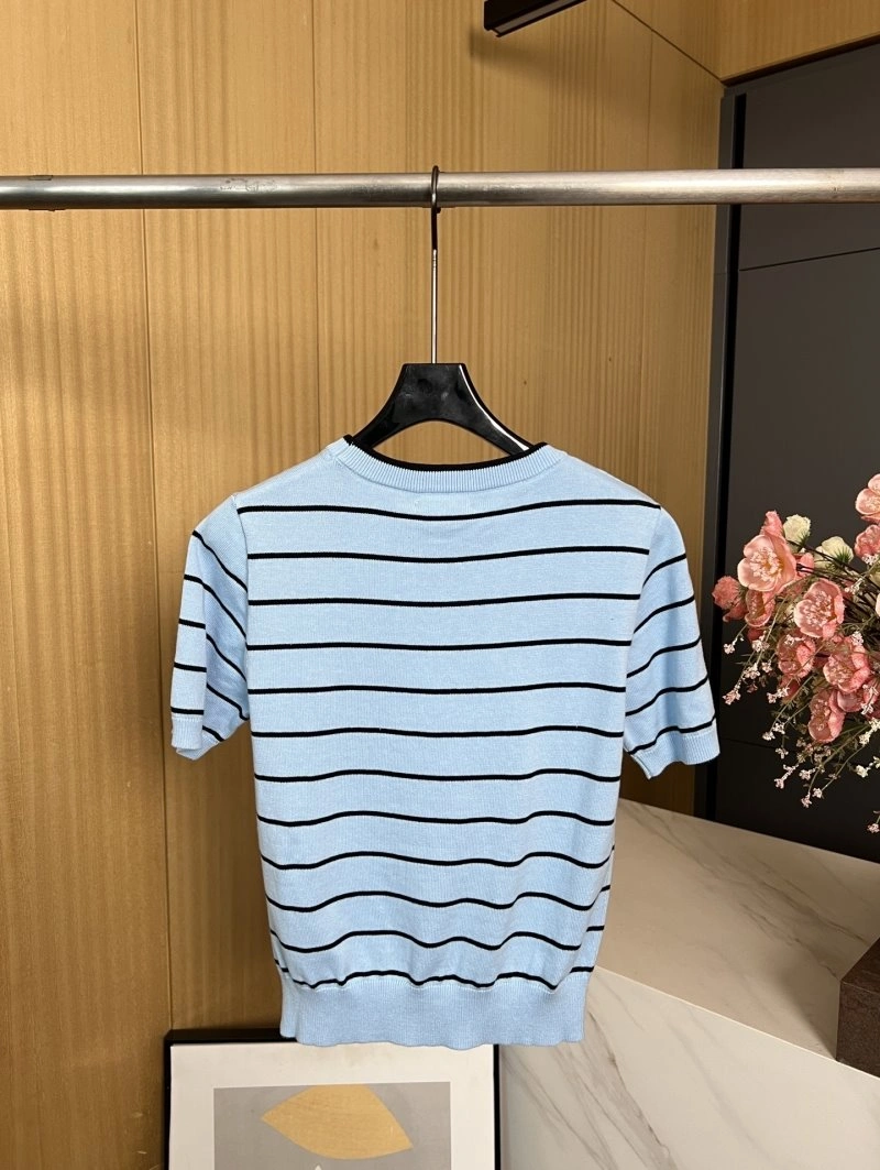 Accurate model Chanel T-Shirts