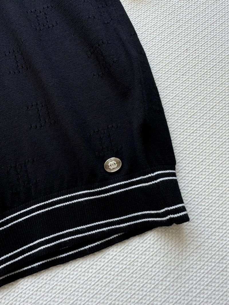Brand-original Chanel T-Shirts