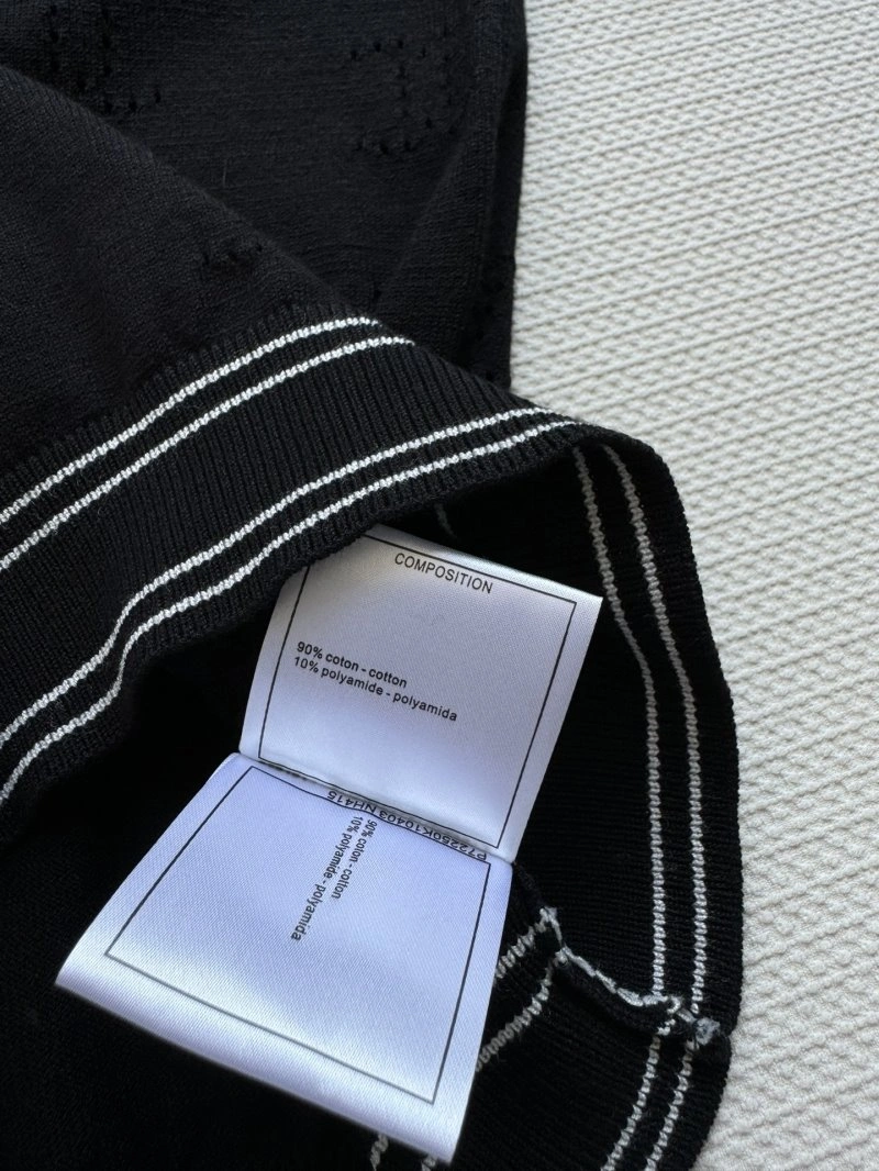 Brand-original Chanel T-Shirts