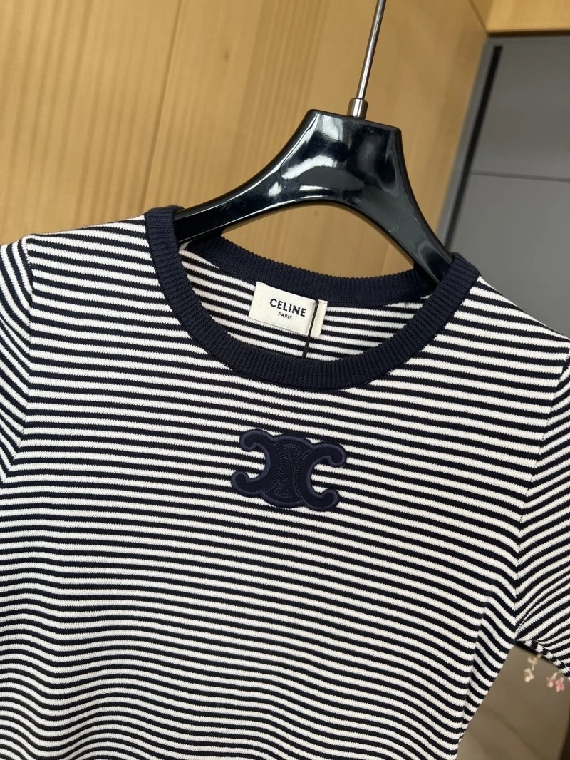 Accurate model Chanel T-Shirts