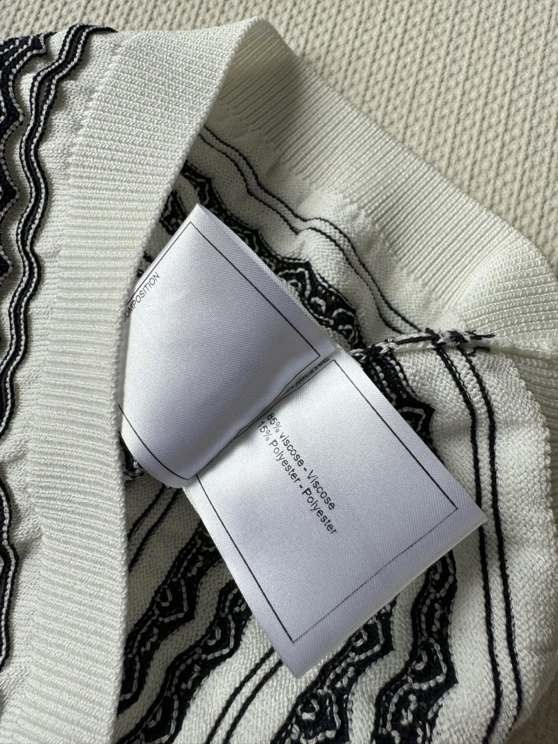 Economical Chanel T-Shirts