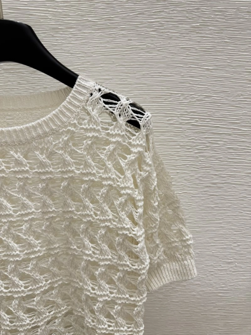 Low-cost Chanel T-Shirts