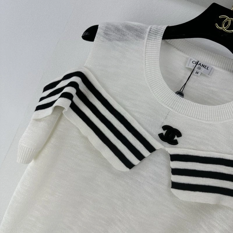 Low-cost Chanel T-Shirts