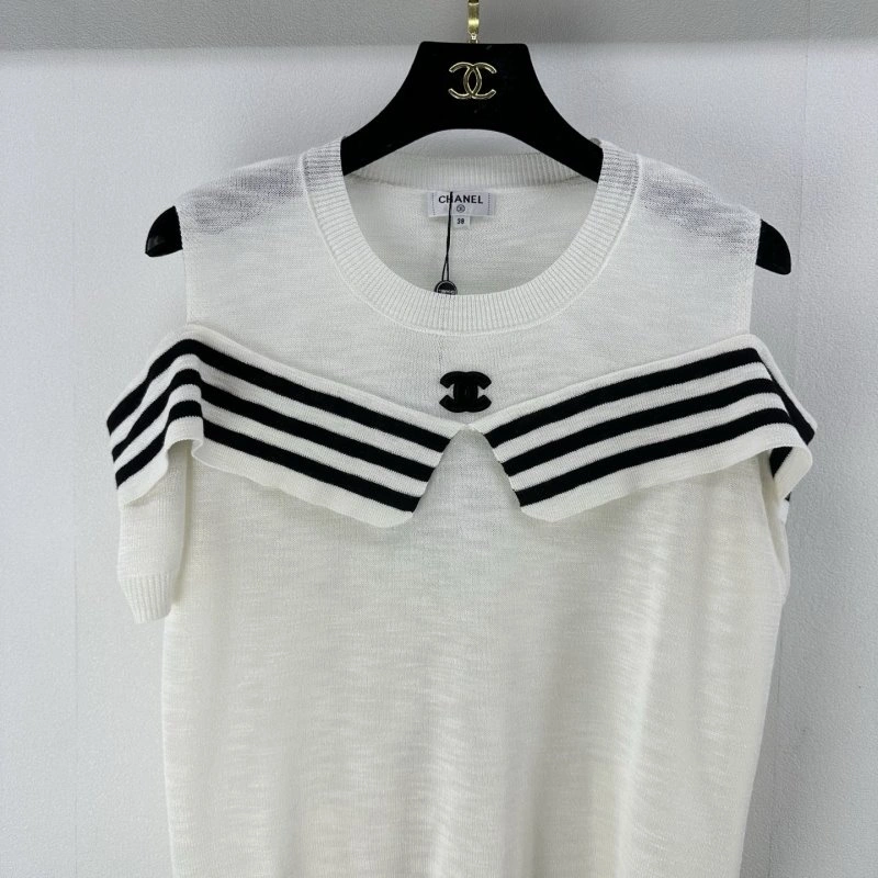 Low-cost Chanel T-Shirts