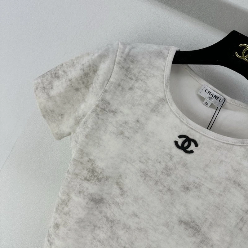 Precise copy Chanel T-Shirts