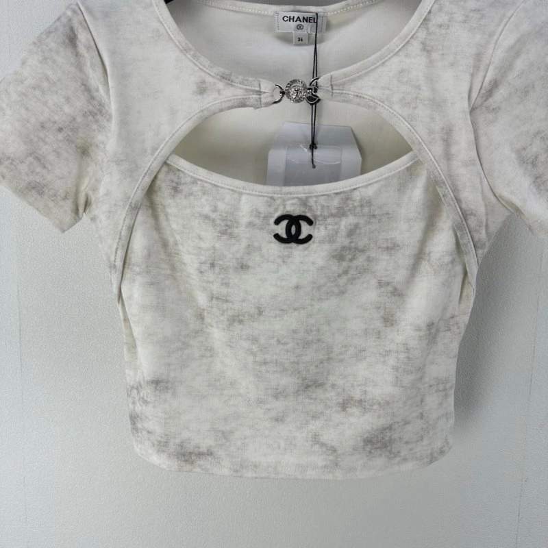 Accurate model Chanel T-Shirts