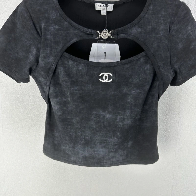 Bargain Chanel T-Shirts