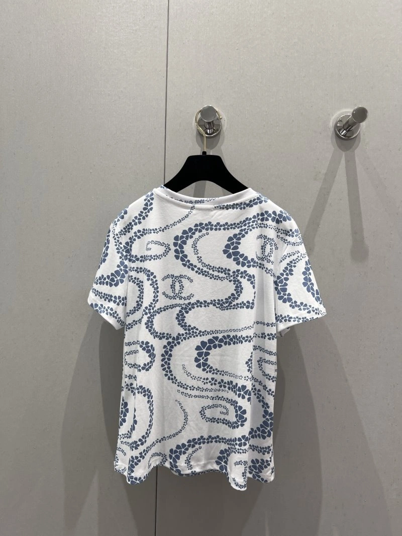 Accurate model Chanel T-Shirts