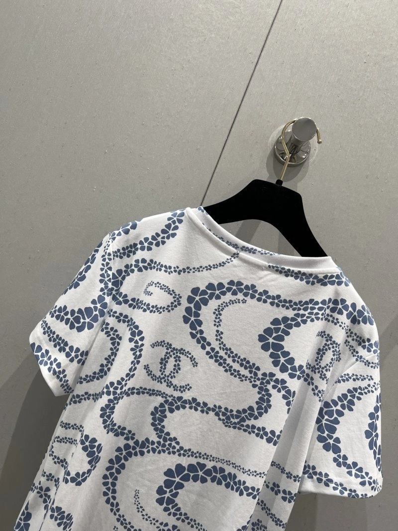 Accurate model Chanel T-Shirts