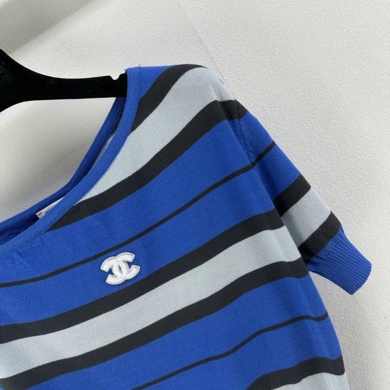 Exact replica Chanel T-Shirts
