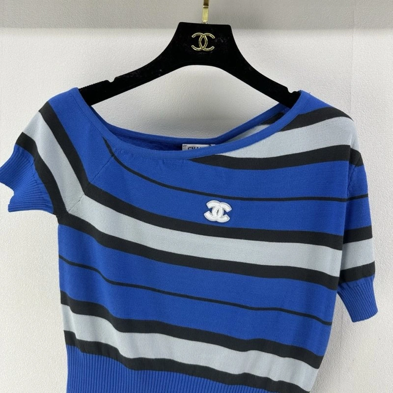 Exact replica Chanel T-Shirts