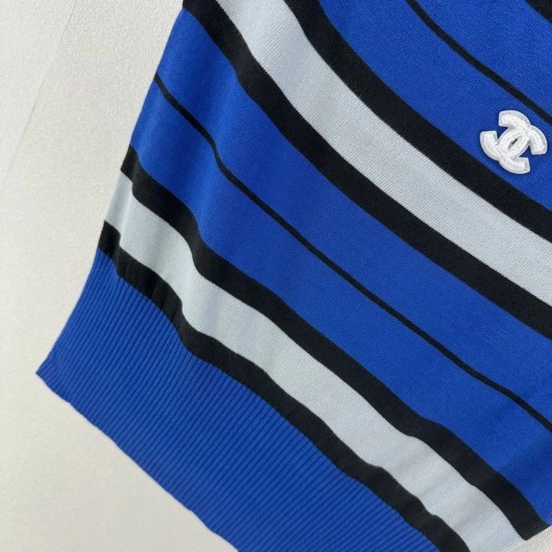 Exact replica Chanel T-Shirts