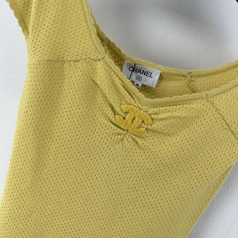 Top mirror Chanel T-Shirts
