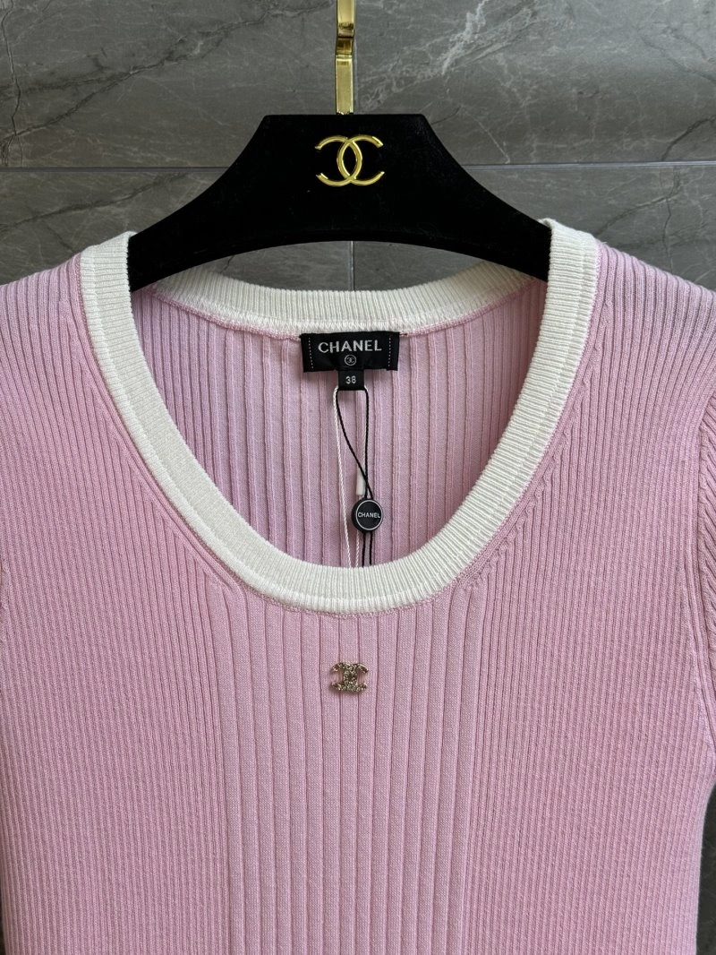 Top match Chanel T-Shirts