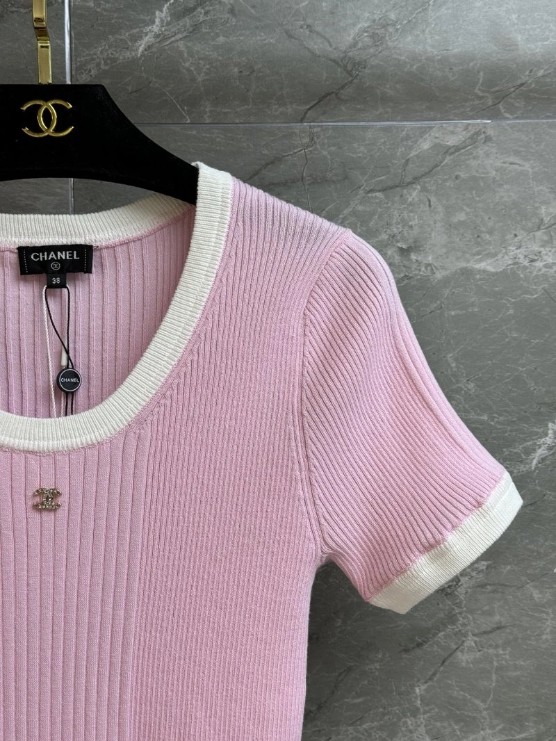 Top match Chanel T-Shirts