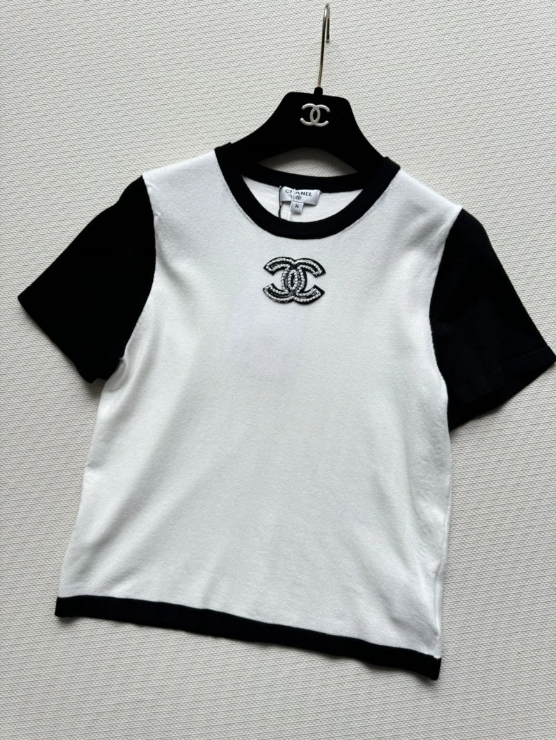 Legit Chanel T-Shirts