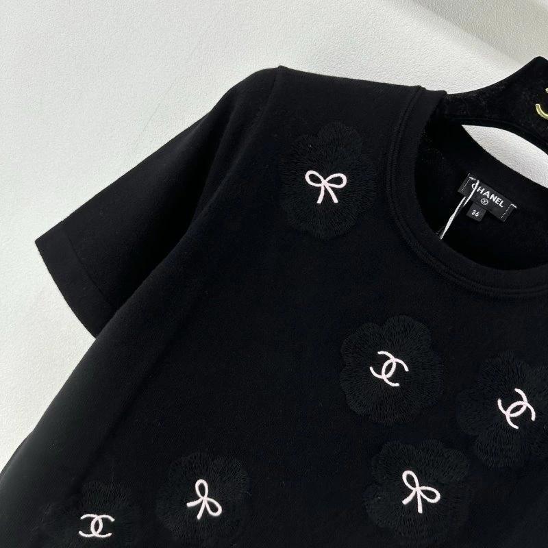 Precise copy Chanel T-Shirts