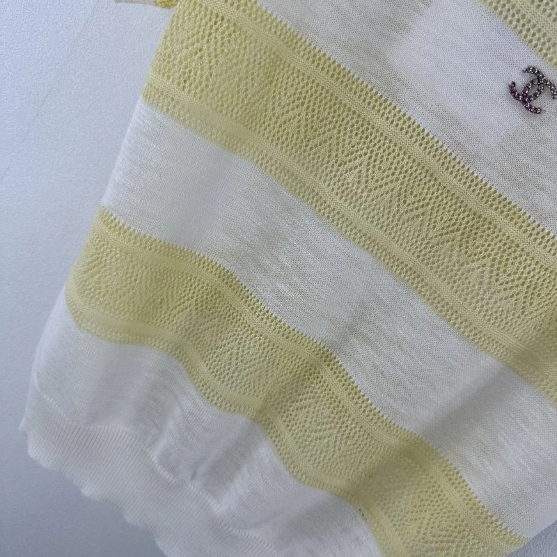 Bargain Chanel T-Shirts