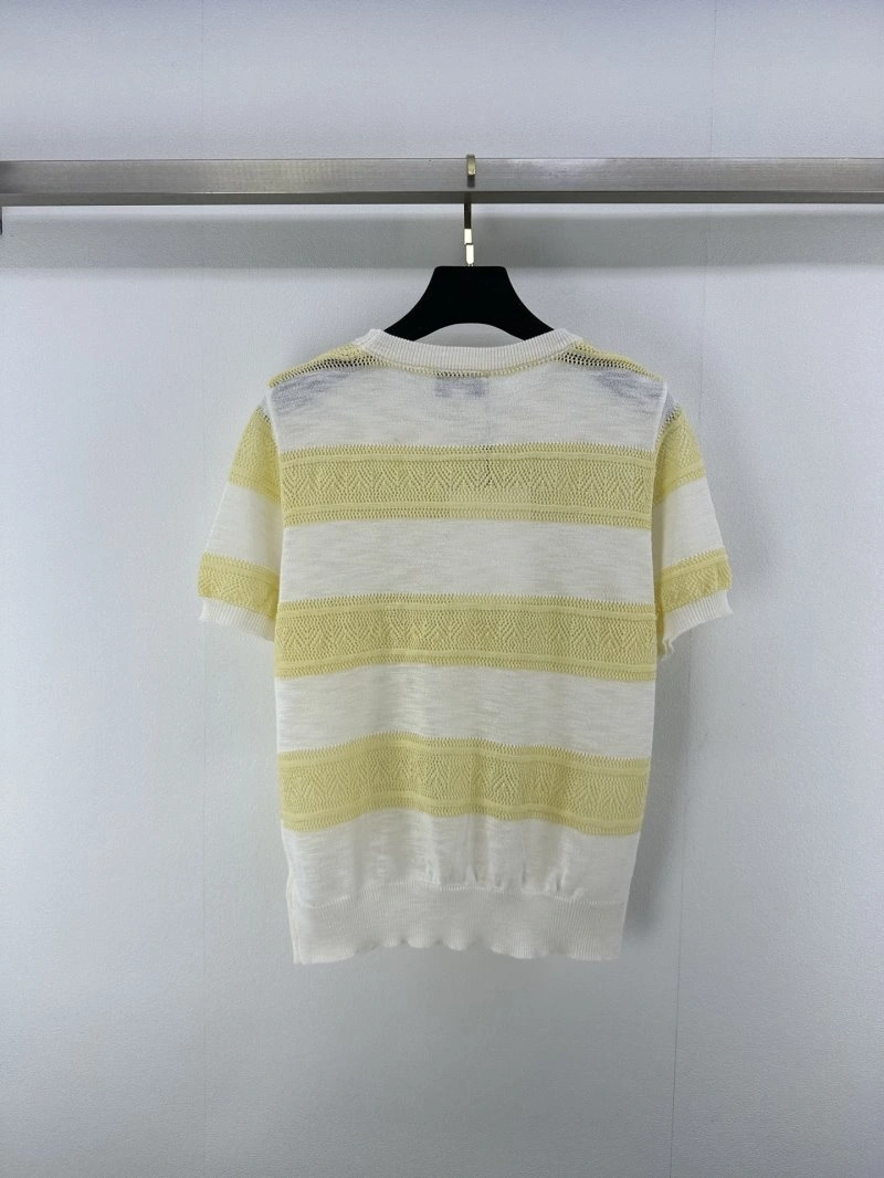 Bargain Chanel T-Shirts