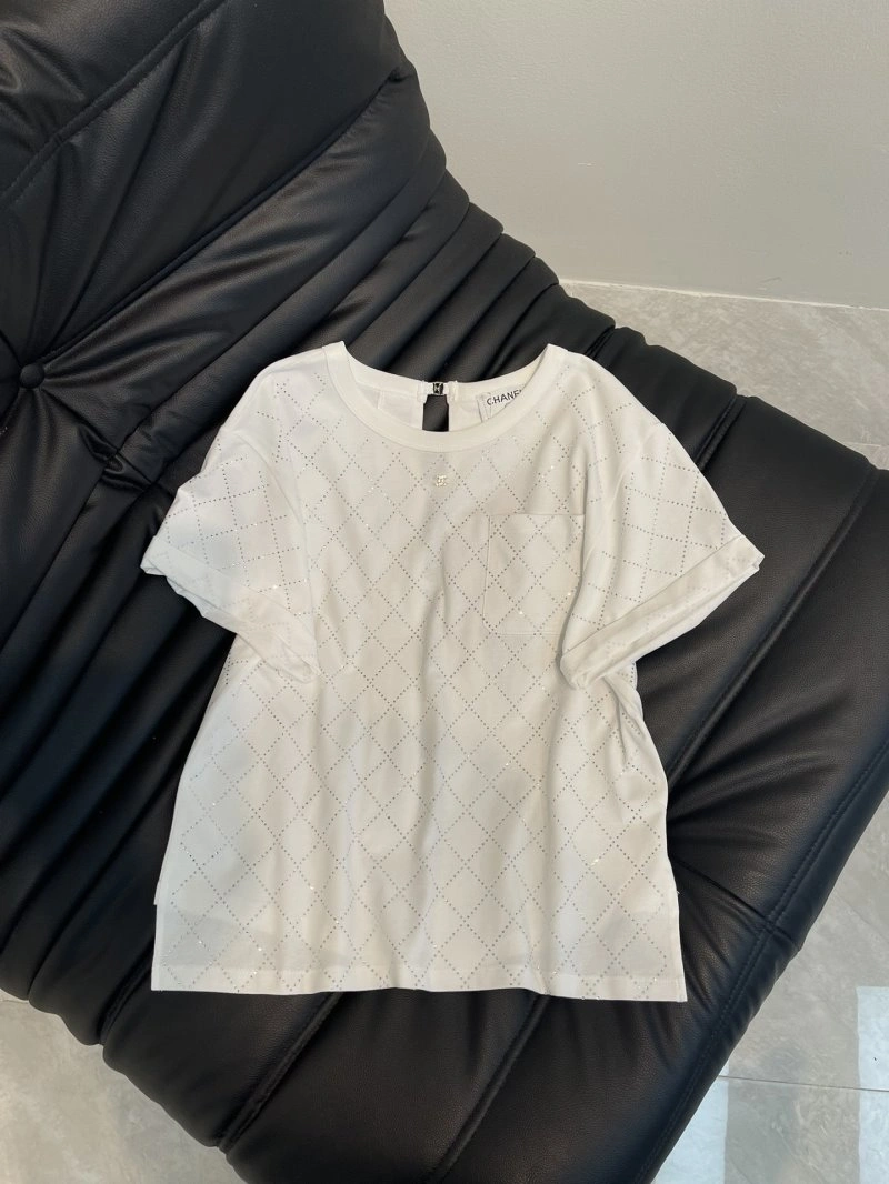 Low-cost Chanel T-Shirts