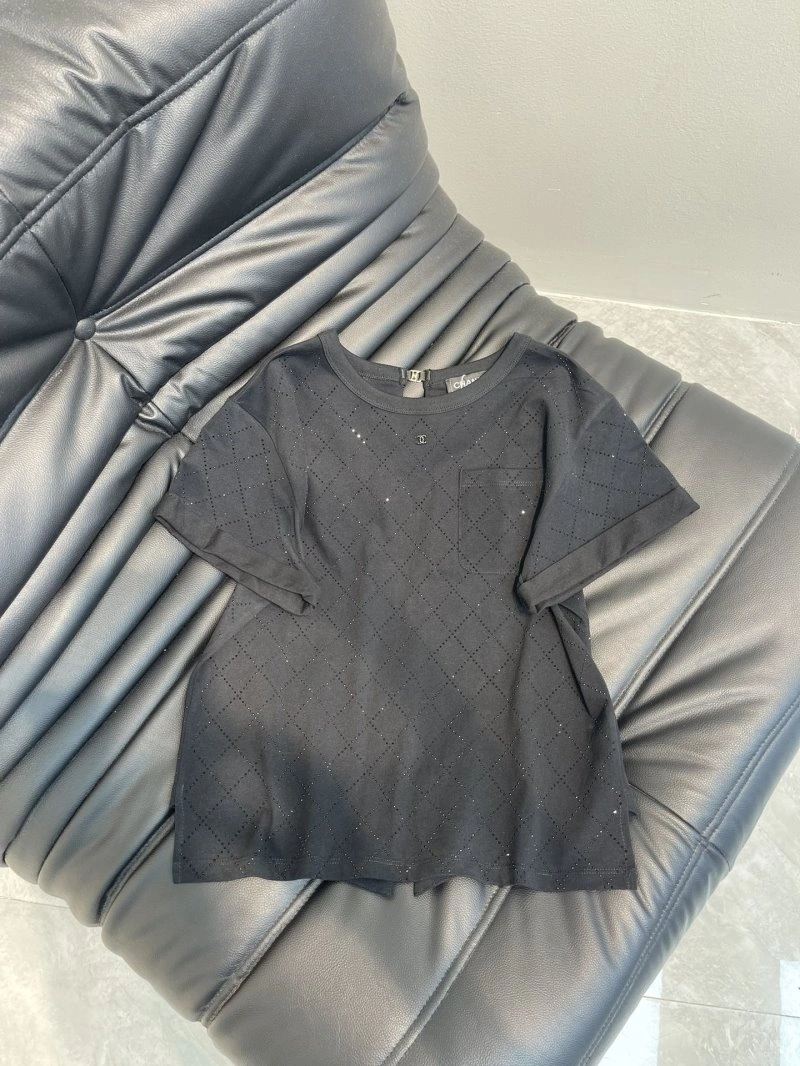 Low-cost Chanel T-Shirts