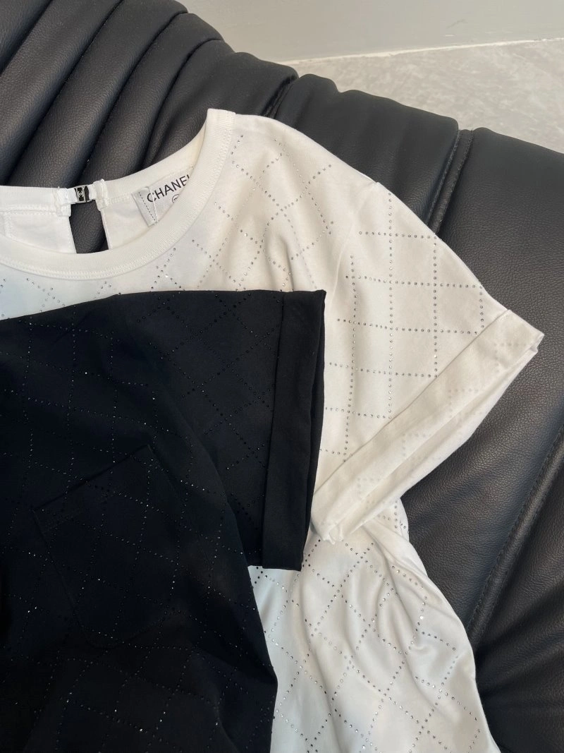 Low-cost Chanel T-Shirts