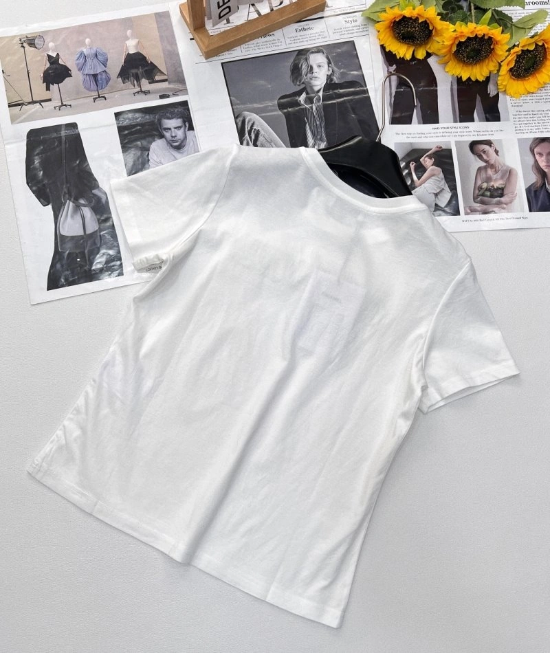 Affordable Chanel T-Shirts