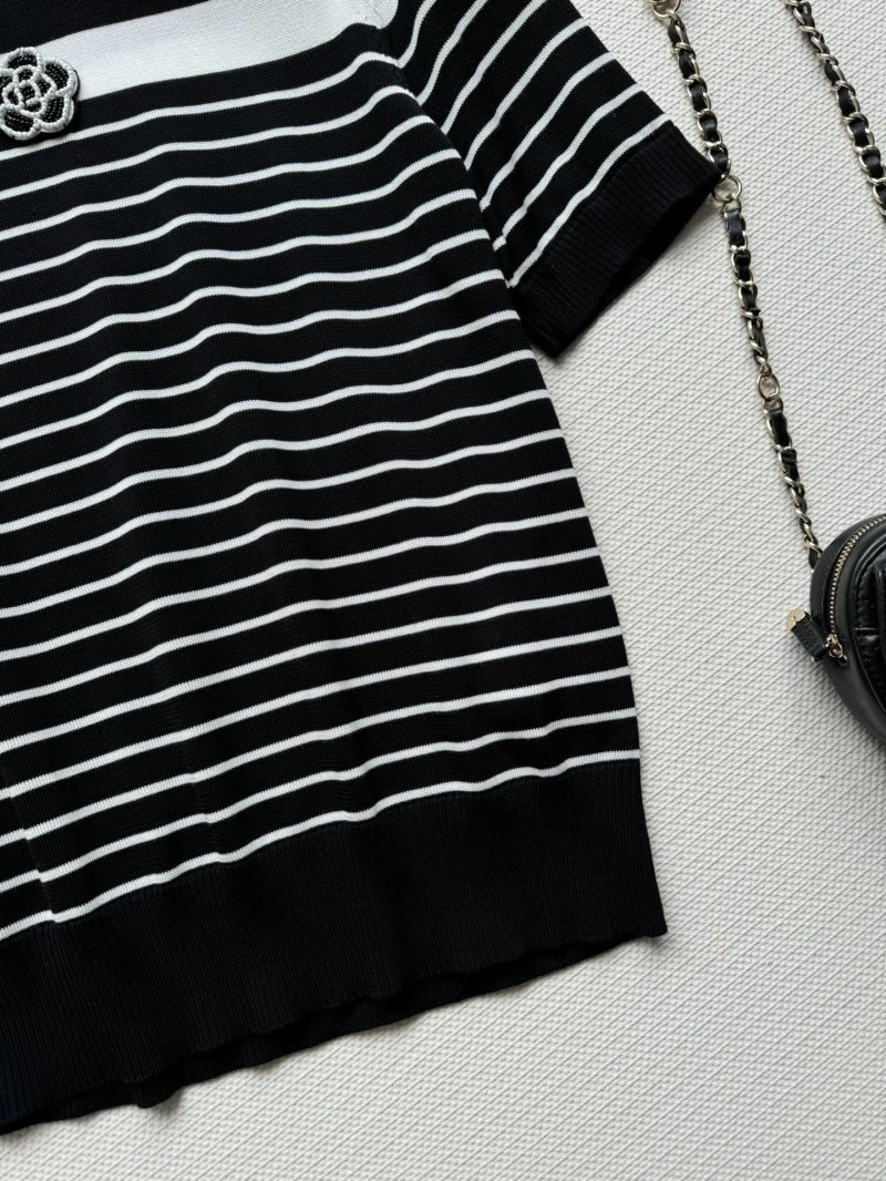 Precise copy Chanel T-Shirts