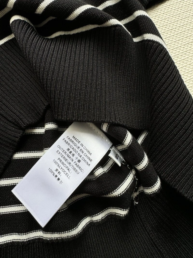 Precise copy Chanel T-Shirts