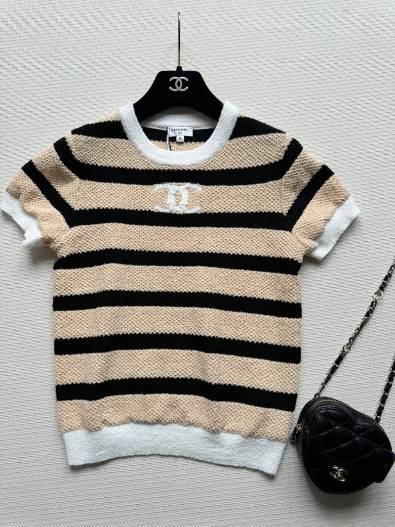 Top match Chanel T-Shirts