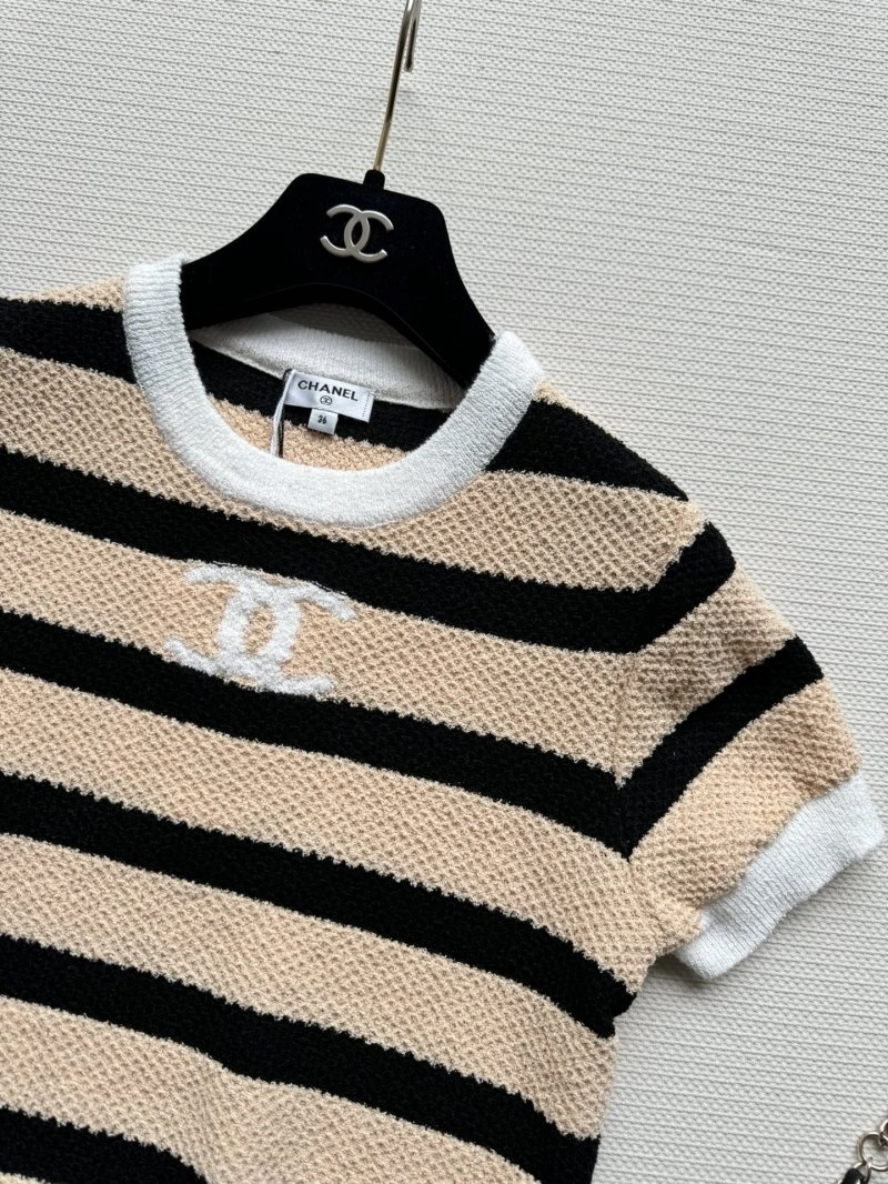 Top match Chanel T-Shirts